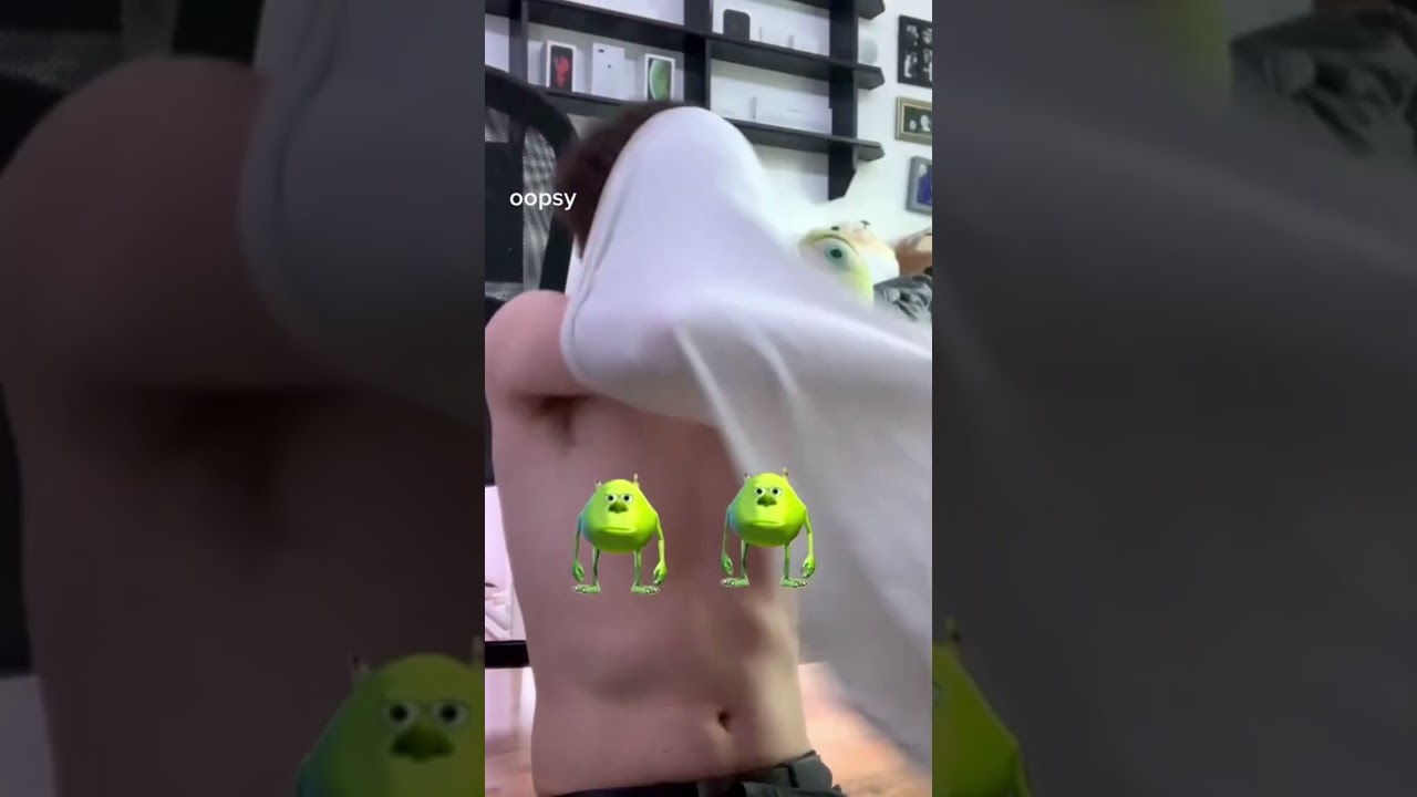 I’m watching you Wazowski… always watching 👁️👄👁️ #halloween #mikewazowski #pixar #monstersinc