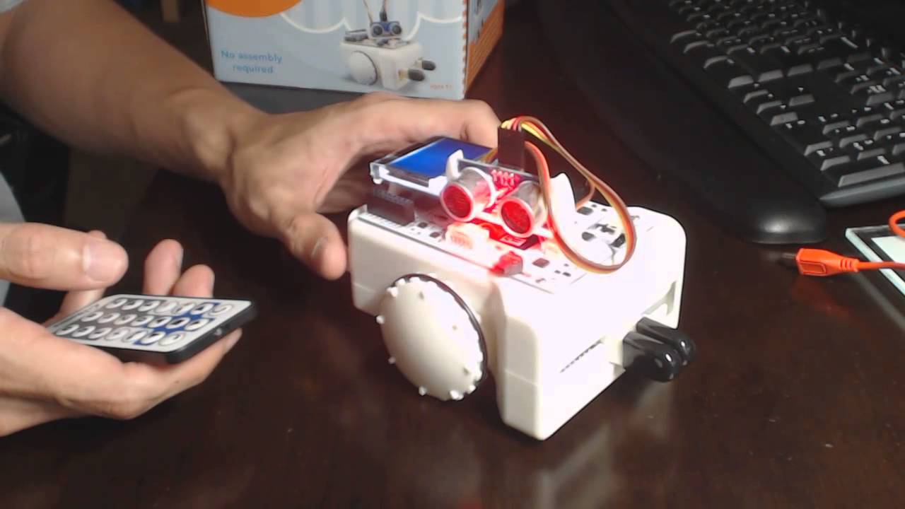 Sparki (Arcbotics) Out-of-Box Demonstration