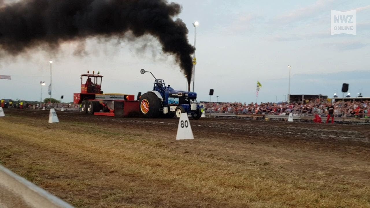 “Wild Turkey” at the tractor pulling in Edewecht