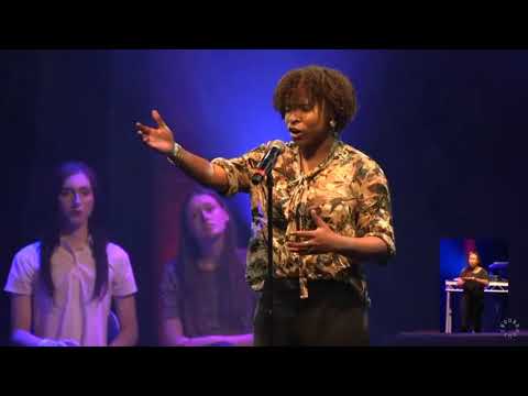 Interview with Courtney Conrad – Poetry&Words at Glastonbury Festival