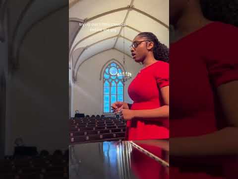 Samara Joy - classical singing (head voice)