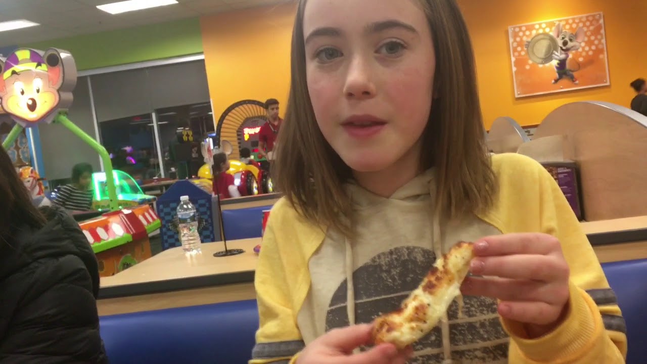 Chuck E. Cheese’s-review