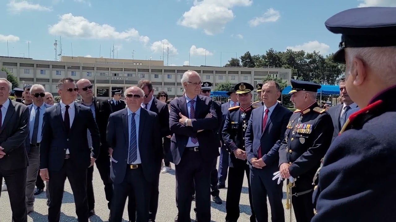 Λάρισα: Με τιμή και λαμπρότητα γιορτάστηκε ο προστάτης του Στρατού ...