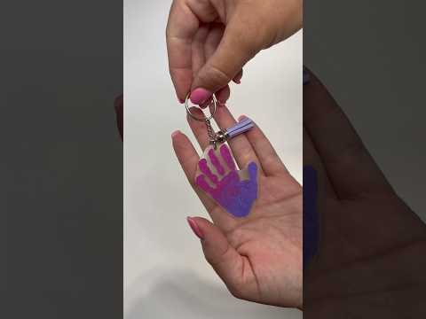 These make the sweetest keychains π₯Ή Subscribe for more easy kidβs crafts! #kidscraft #kidscrafts