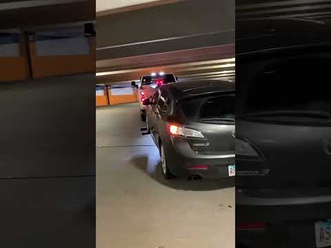 Low Clearance Chicago Parking Garage Towing Service 📱 #TowTruck #Wrecker #Towing #TowLife #Chicago