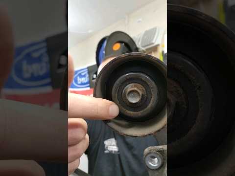 Diagnosing a failing belt tensioner pulley