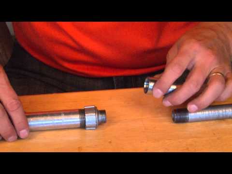 3/4" to 1" Malleable Iron Male Pipe Enlarger: E75100