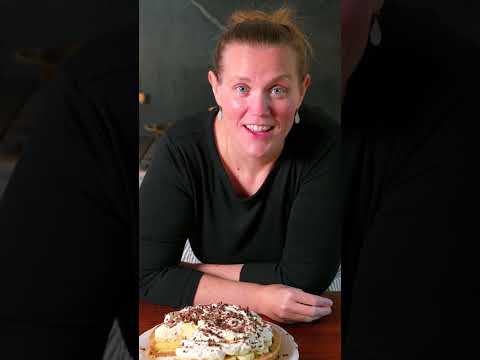 Dreamy Banana Cream Pie - Our favorite dessert!