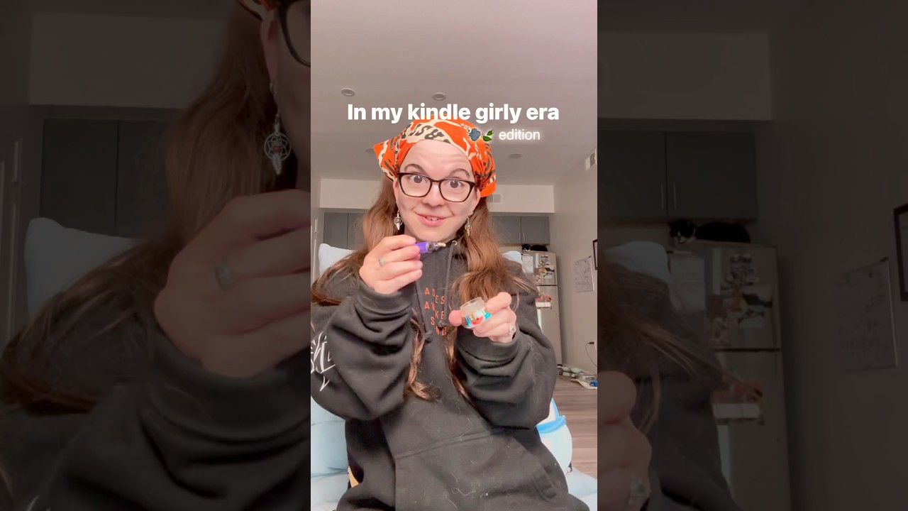 What’s on your reading list? Drop your recs below! ⬇️#CozyReads #Books #BookLover #KindleGirlie