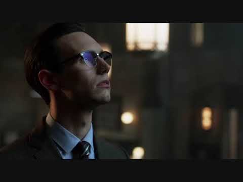 Cory Michael Smith (The Riddler) in TV Series Gotham S01E20 Scene #3