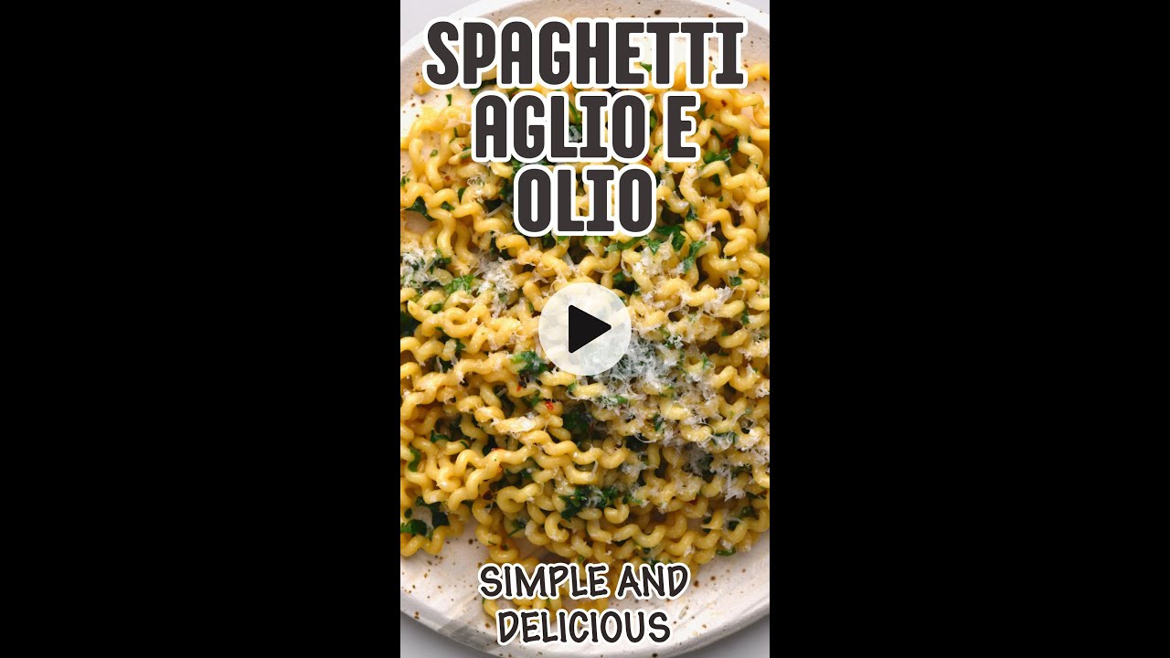 🍝✨ Quick and easy dinner ideas - delicious Spaghetti Aglio e Olio! #pastalovers