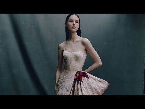 Erdem Pre-Spring 2026 is inspired by the 17th century combined with modern elements