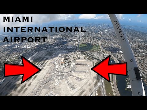 Flying over Miami International Airport (KMIA) in a small airplane | Cessna 172 | KOPF, KBCT, KTMB