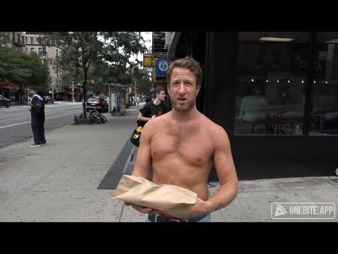 Barstool Pizza Review - Mama's Pizza