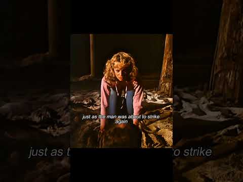 A woman on the beach was attacked by an unknown creature under the sand!#movie #youtube