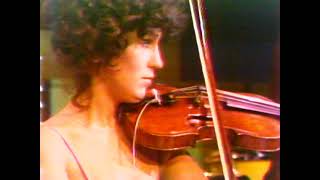Chic - Dance, Dance, Dance (yowsah, Yowsah, Yowsah) Lyrics And Videos