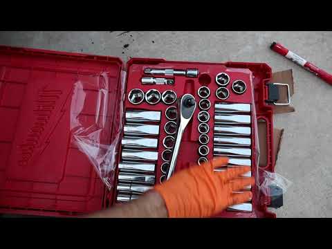 1/2 Inch Milwaukee Tools Ratchet/Socket set Tool Time Tuesday 48-22-9010