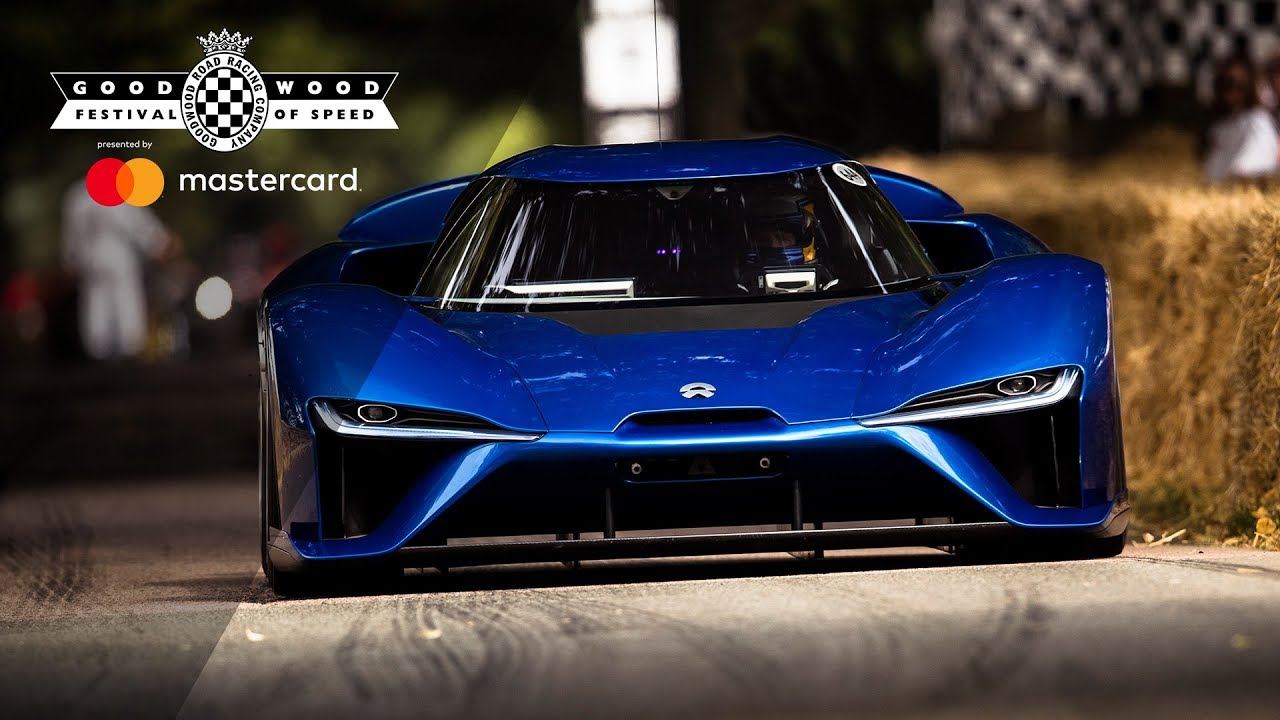 Watch the Volkswagen I.D. R Set a New Goodwood Electric Car Record ...