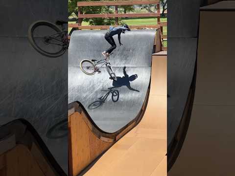 MTB at a skate park??? Boys were sending 😂💀 #mtb #shorts #subscribe