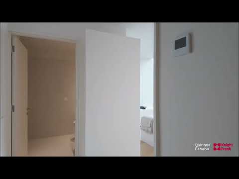 Apartamento T1 duplex com mezzanine e jardim nas Avenidas Novas
