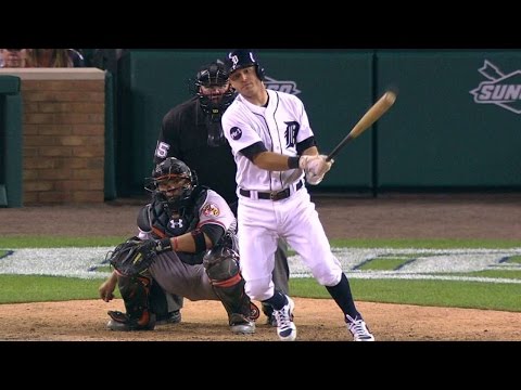 BAL@DET: Kinsler trims the deficit with RBI single