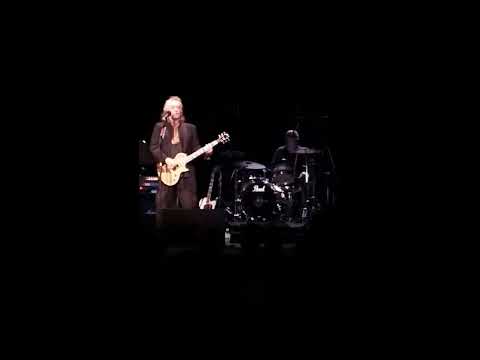 Tired of Waiting for You - Dave Davies (Live at Genesee Theatre, Waukegan, IL, 4/19/18)