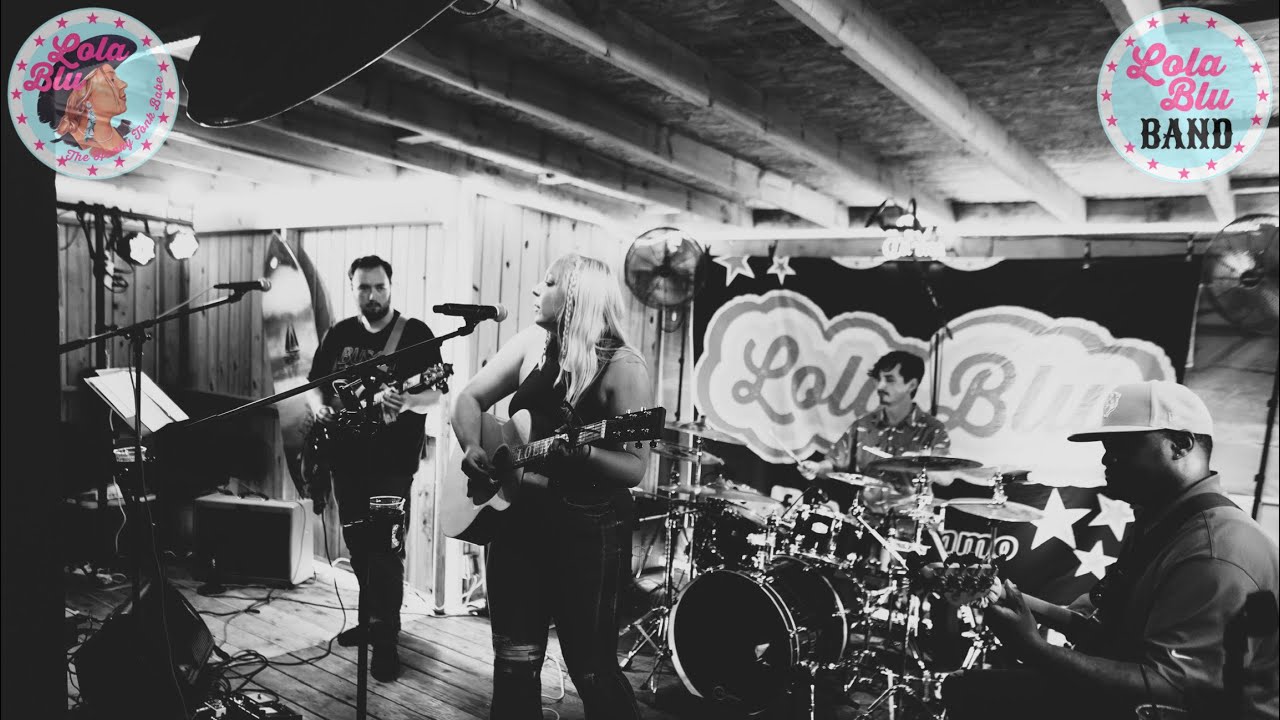 Hire Lola Blu Band - Country Band in Rockford, IL | GigSalad
