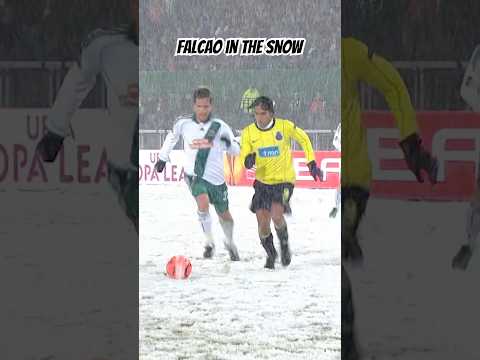 Football in the snow ๐