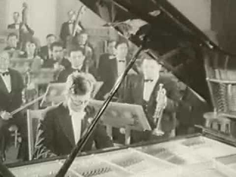 Shostakovich plays piano concerto no 1, op. 35 - IV (1940)