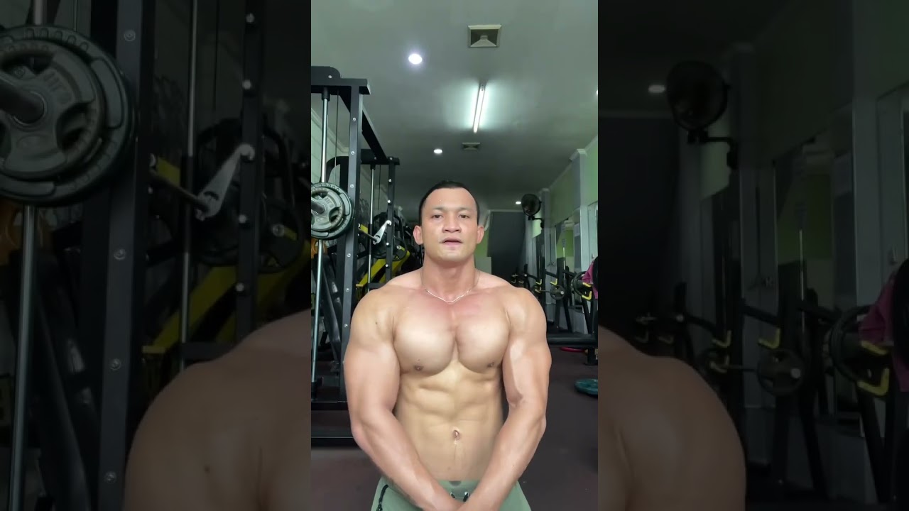 Indonesian Muscleman Muscle Flexing #3