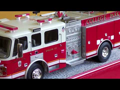 Trumpeter 2506 AMERICAN LaFRANCE Eagle Fire Pumper 1:25