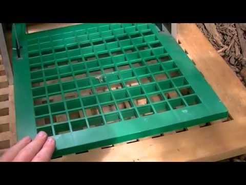 Futterautomat mit Trittklappe - Feedomatic