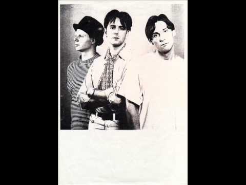 The Skyscrapers - Curl Up & Die (Lyrics)