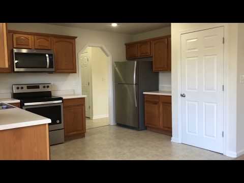 Home for Sale in Stuarts Draft, Virginia (40 Kensington Drive)