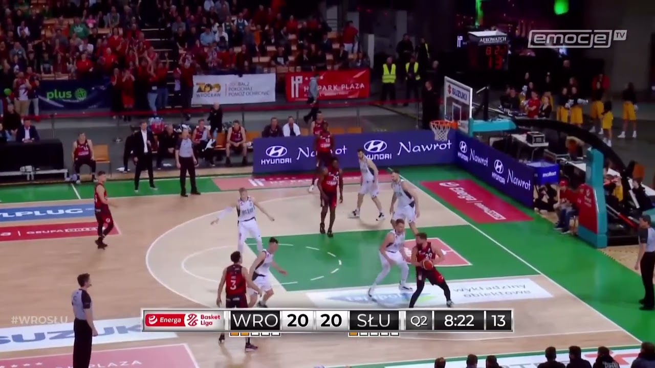 Czarni zgnietli Śląsk i maszerują dalej - SuperBasket