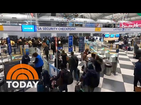 Airports Are Packed For Busiest Thanksgiving Travel Rush In 2 Years