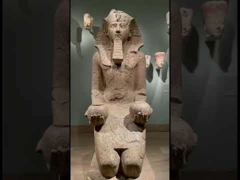 Hatshepsut Granite Statue - Metropolitan Museum