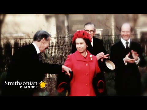 Queen Elizabeth II | Smithsonian Institution