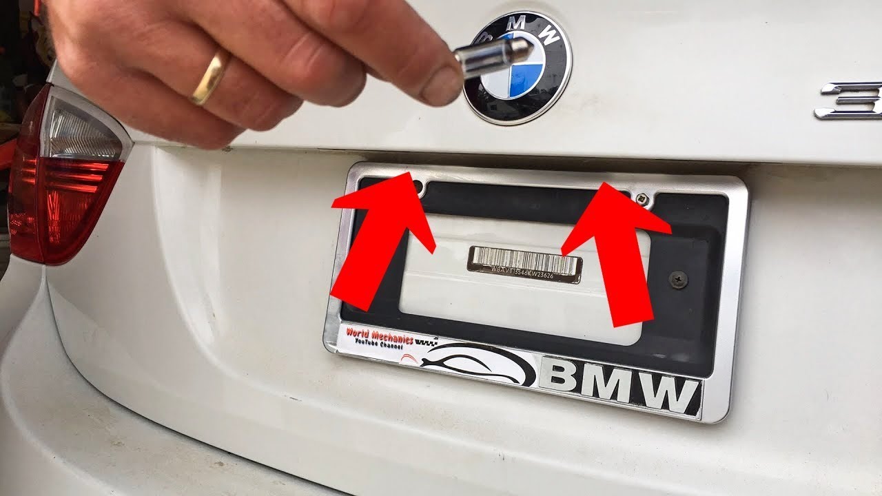 HOW TO REPLACE LICENSE PLATE LIGHT BULB ON BMW E90 E91 E92 E93