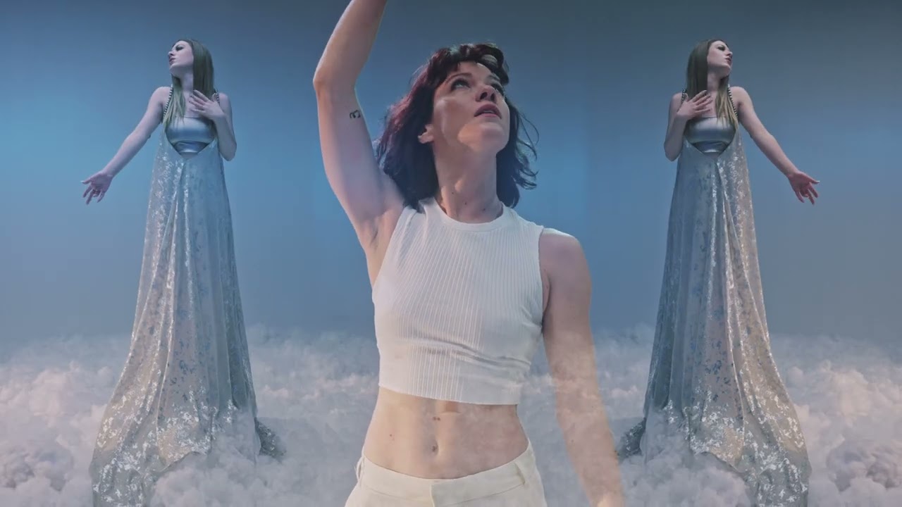 Lu Dedić predstavlja videospot za "Plavi leptir" koji ovoj pjesmi daje ...