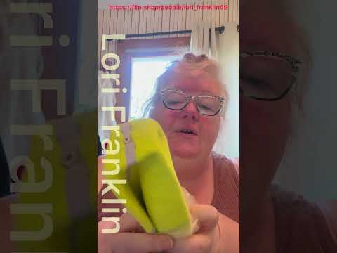 Product review for your Pups. The Threaded Pear Jumbo Tennis Ball #productreviews #followmeonflip