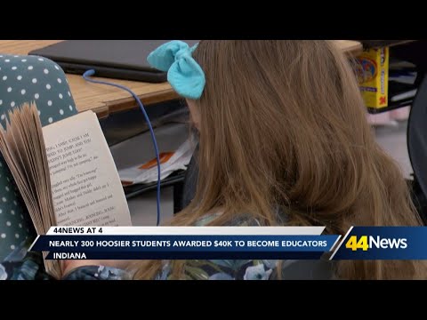 Nearly 300 Hoosier students awarded $40K to become educators