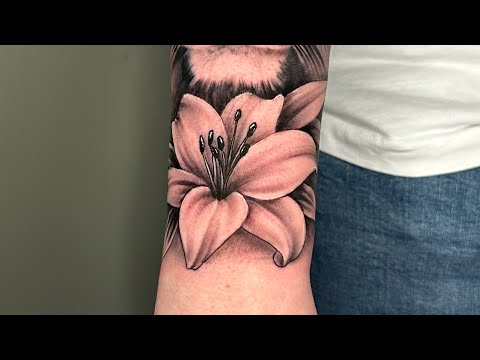 Lily tattoo @kittisak_tattoo