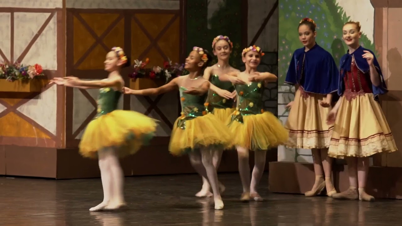 Escola de Dança Teatro Guaíra | A Bela e a Fera versão HD