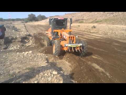 Leeboy Motor Grader - Latest Price, Dealers & Retailers in India