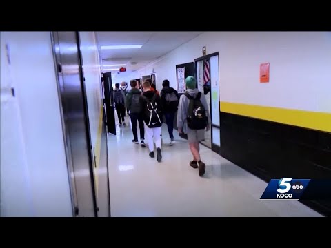 Oklahoma superintendent unveils plan to recruit teachers to work in state