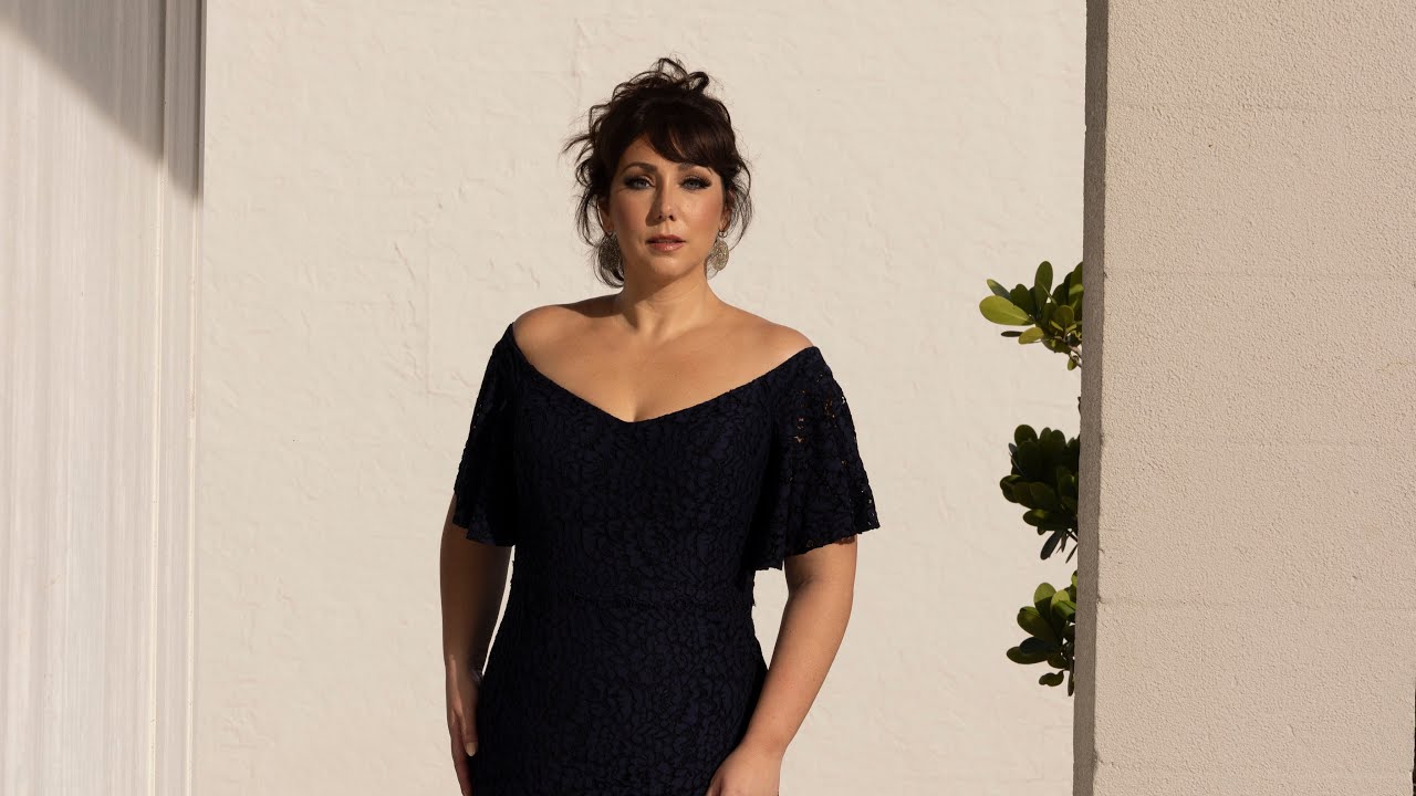 Jennifer Rowley — Approachable Diva: Strength + Community