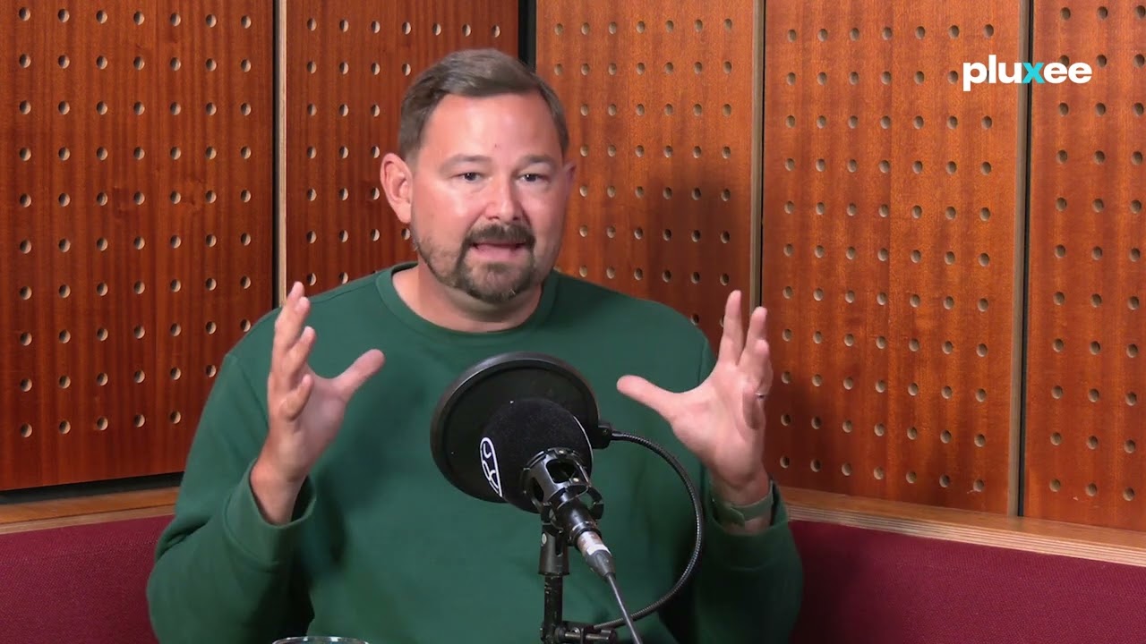 PLUXEE UKEP8 - Employee Engagement & the Power of Storytelling