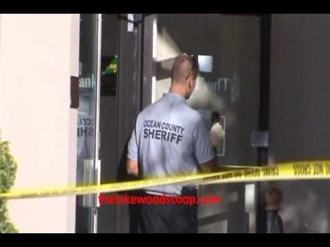 CIU K-9 Dogs Sheriff Investigating At The Bank