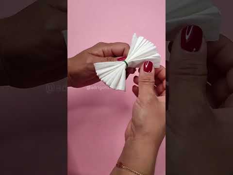 COMO HACER FLORES CON PAPEL HIGIENICO #shorts #ideasconpapel #manualidadesconcarton #flores #decorar